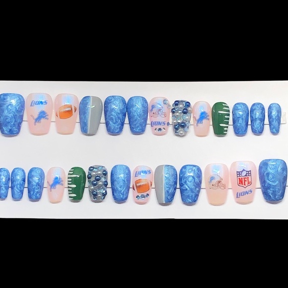 Nola7Nails | Makeup | Handmade Custom Press On Nails Short Coffin False ...